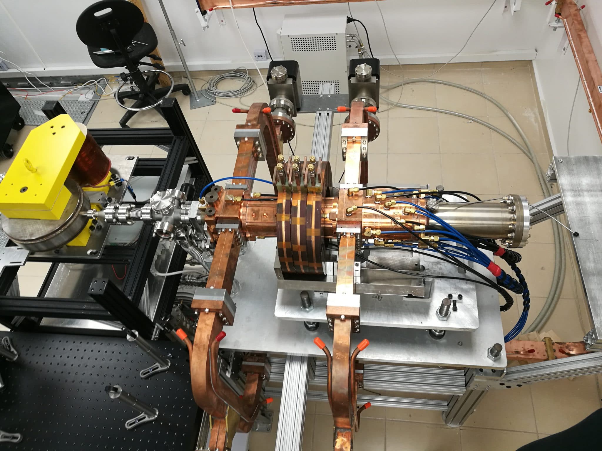 THz applications (FEL) – The Schlesinger Center